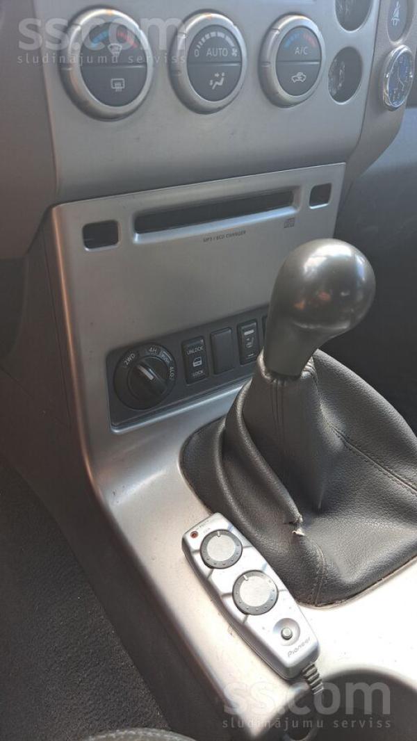 Nissan Navara 2006 Gulbene vietnē Pelēks Nissan Navara 2006 Gulbene, ar dzinēja tilpumu 2.50 L un nobraukumu 300 tūkst. km par 6700 €, foto 10 vietnē AUTOMOTO.COM.LV