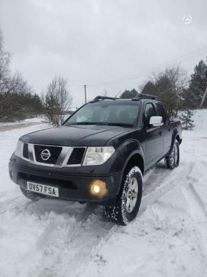 Grey Nissan Navara 2007 in Utena, with an engine capacity of 0.00 L and mileage of 125 thousand km for 4300 €, photo 2 on AUTOMOTO.COM.LV