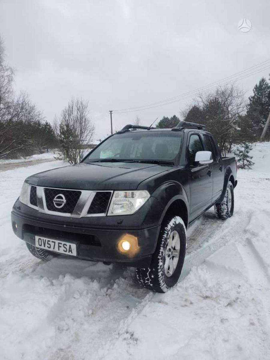 Grey Nissan Navara 2007 in Utena, with an engine capacity of 0.00 L and mileage of 125 thousand km for 4300 €, photo 2 on AUTOMOTO.COM.LV
