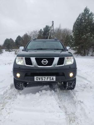 Grey Nissan Navara 2007 in Utena, with an engine capacity of 0.00 L and mileage of 125 thousand km for 4300 €, photo 3 on AUTOMOTO.COM.LV