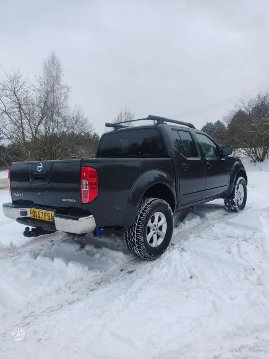 Grey Nissan Navara 2007 in Utena, with an engine capacity of 0.00 L and mileage of 125 thousand km for 4300 €, photo 4 on AUTOMOTO.COM.LV