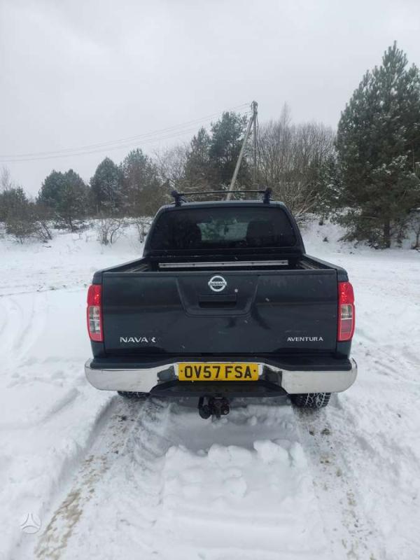 Grey Nissan Navara 2007 in Utena, with an engine capacity of 0.00 L and mileage of 125 thousand km for 4300 €, photo 5 on AUTOMOTO.COM.LV