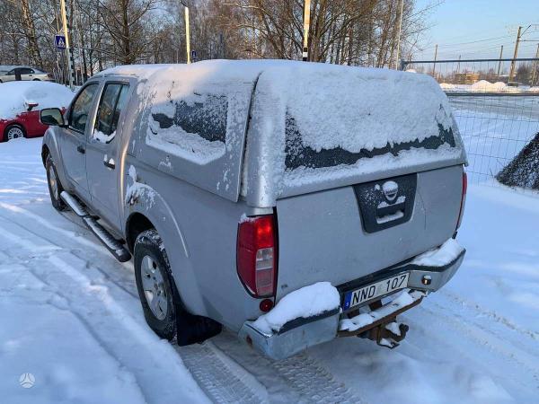 Pelēks Nissan Navara 2007 Rīga, ar dzinēja tilpumu 2.49 L un nobraukumu 220 tūkst. km par 4750 €, foto 6 vietnē AUTOMOTO.COM.LV