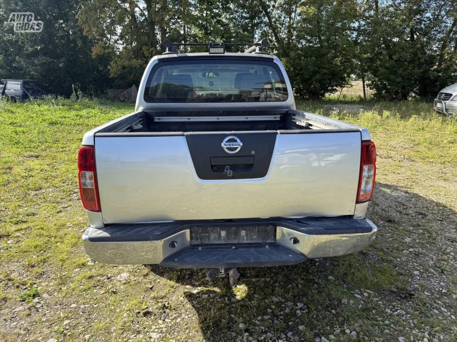 Pelēks Nissan Navara 2007 Pasvalys, ar dzinēja tilpumu 2.50 L un nobraukumu 285 tūkst. km par 4999 €, foto 6 vietnē AUTOMOTO.COM.LV