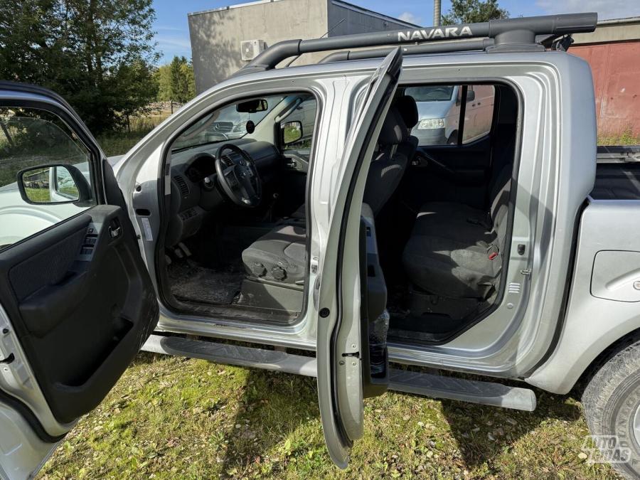 Pelēks Nissan Navara 2007 Pasvalys, ar dzinēja tilpumu 2.50 L un nobraukumu 285 tūkst. km par 4999 €, foto 8 vietnē AUTOMOTO.COM.LV