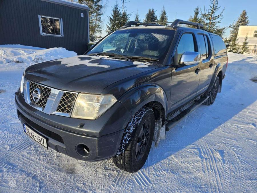 Pelēks Nissan Navara 2008 Telšiai, ar dzinēja tilpumu 2.50 L un nobraukumu 260 tūkst. km par 4600 €, foto 3 vietnē AUTOMOTO.COM.LV