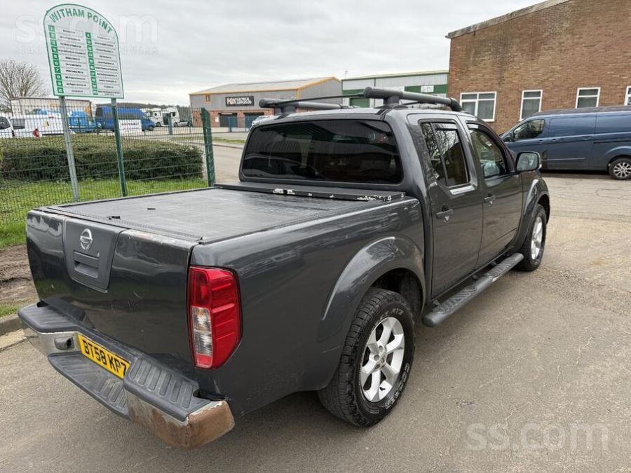 Pelēks Nissan Navara 2009 Rīga, ar dzinēja tilpumu 2.50 L un nobraukumu 225 tūkst. km par 4300 €, foto 5 vietnē AUTOMOTO.COM.LV