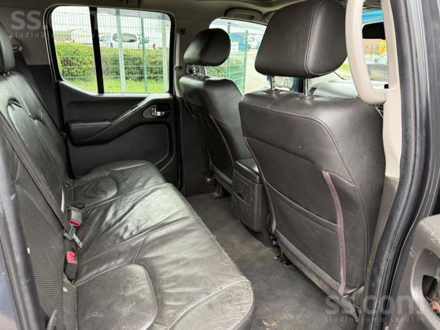 Pelēks Nissan Navara 2009 Rīga, ar dzinēja tilpumu 2.50 L un nobraukumu 225 tūkst. km par 4300 €, foto 6 vietnē AUTOMOTO.COM.LV