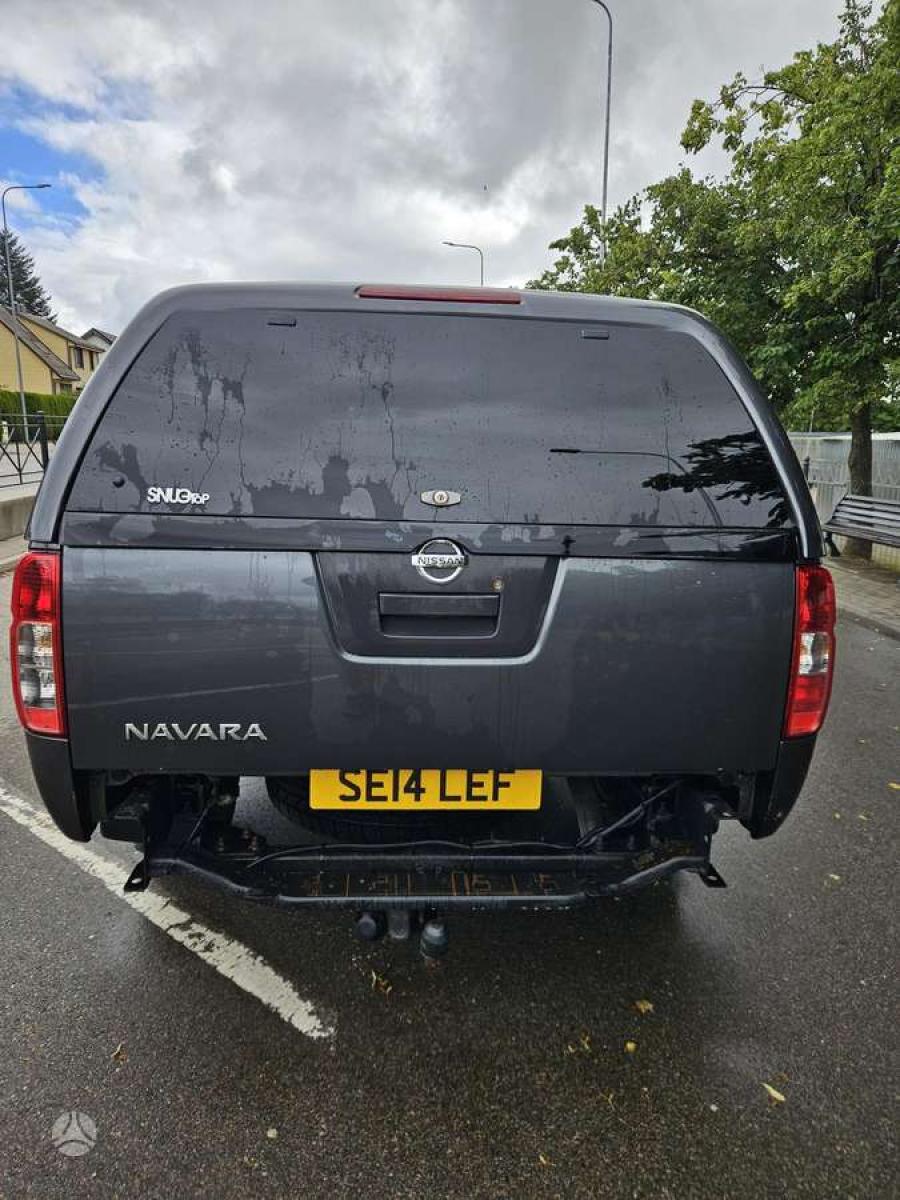 Grey Nissan Navara 2014 in Telschi, with an engine capacity of 2.50 L and mileage of 127 thousand km for 4800 €, photo 8 on AUTOMOTO.COM.LV