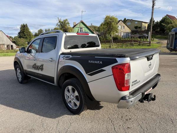 Nissan Navara 2016 in Skaudvile on AUTOMOTO.COM.LV Grey Nissan Navara 2016 in Skaudvile, with an engine capacity of 2.30 L and mileage of 319 thousand km for 10900 €, photo 7 on AUTOMOTO.COM.LV