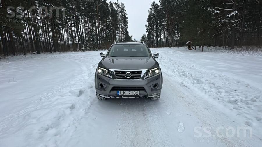 Pelēks Nissan Navara 2017 Talsi, ar dzinēja tilpumu 2.30 L un nobraukumu 216 tūkst. km par 14500 €, foto 1 vietnē AUTOMOTO.COM.LV