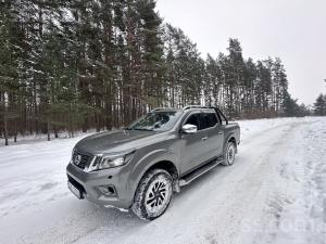Pelēks Nissan Navara 2017 Talsi, ar dzinēja tilpumu 2.30 L un nobraukumu 216 tūkst. km par 14500 €, foto 2 vietnē AUTOMOTO.COM.LV