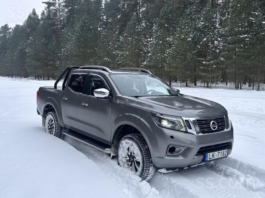 Pelēks Nissan Navara 2017 Talsi, ar dzinēja tilpumu 2.30 L un nobraukumu 216 tūkst. km par 14500 €, foto 3 vietnē AUTOMOTO.COM.LV