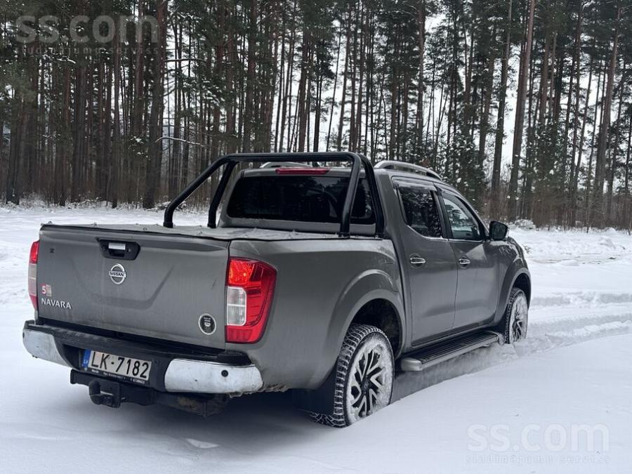 Pelēks Nissan Navara 2017 Talsi, ar dzinēja tilpumu 2.30 L un nobraukumu 216 tūkst. km par 14500 €, foto 4 vietnē AUTOMOTO.COM.LV