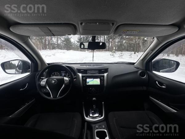 Grey Nissan Navara 2017 in Talsi, with an engine capacity of 2.30 L and mileage of 216 thousand km for 14500 €, photo 7 on AUTOMOTO.COM.LV