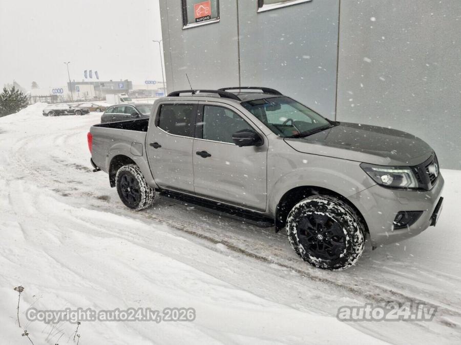 Pelēks Nissan Navara 2020 Tallina, ar dzinēja tilpumu 2.30 L un nobraukumu 215 tūkst. km par 20800 €, foto 5 vietnē AUTOMOTO.COM.LV