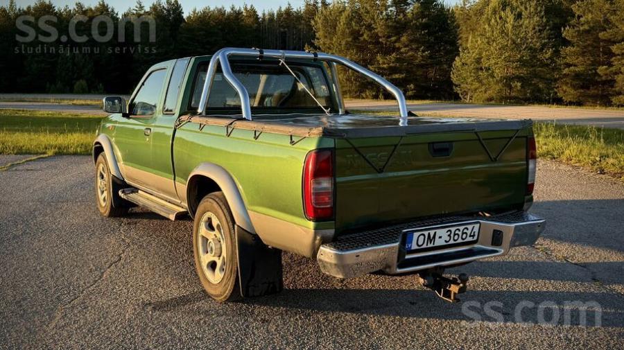Ниссан Навара 1999 в Тукумс, объемом двигателя 2.50 л и пробегом 456 тыс. км за 6150 €, фото 4 на AUTOMOTO.COM.LV