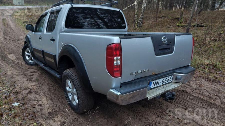 Nissan Navara 2006 in Riga, with an engine capacity of 2.50 L and mileage of 296 thousand km for 5950 €, photo 6 on AUTOMOTO.COM.LV