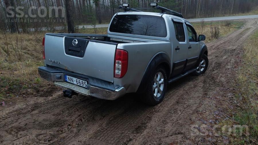 Nissan Navara 2006 in Riga, with an engine capacity of 2.50 L and mileage of 296 thousand km for 5950 €, photo 21 on AUTOMOTO.COM.LV