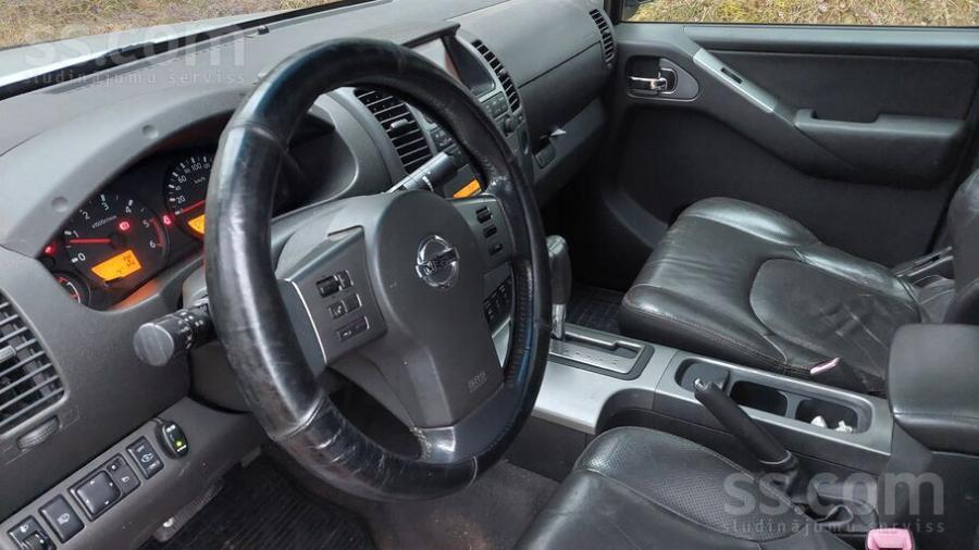 Nissan Navara 2006 Rīga, ar dzinēja tilpumu 2.50 L un nobraukumu 296 tūkst. km par 5800 €, foto 3 vietnē AUTOMOTO.COM.LV