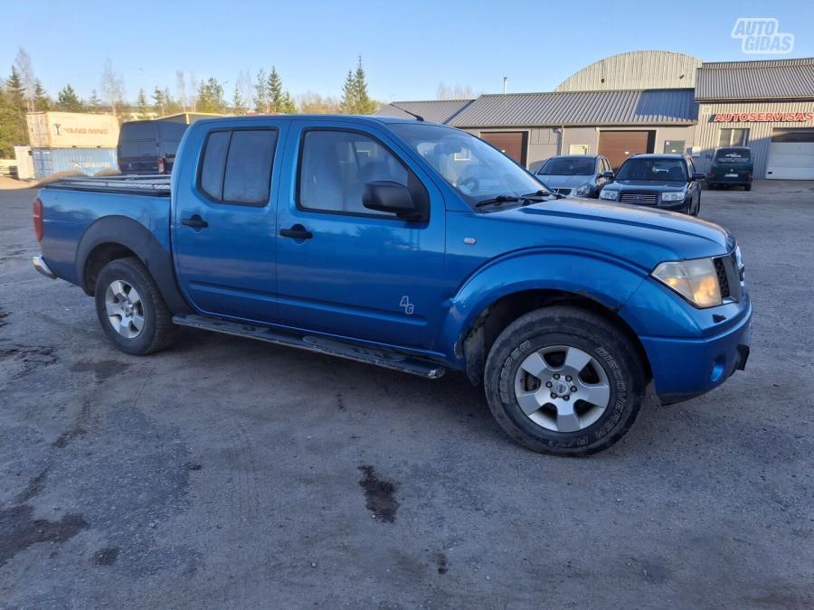 Nissan Navara 2007 in Utena, with an engine capacity of 2.50 L and mileage of 400 thousand km for 4250 €, photo 6 on AUTOMOTO.COM.LV