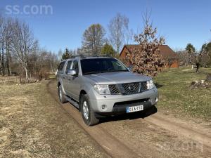Nissan Navara 2008 in Tallinn, with an engine capacity of 2.50 L and mileage of 297 thousand km for 5950 €, photo 2 on AUTOMOTO.COM.LV