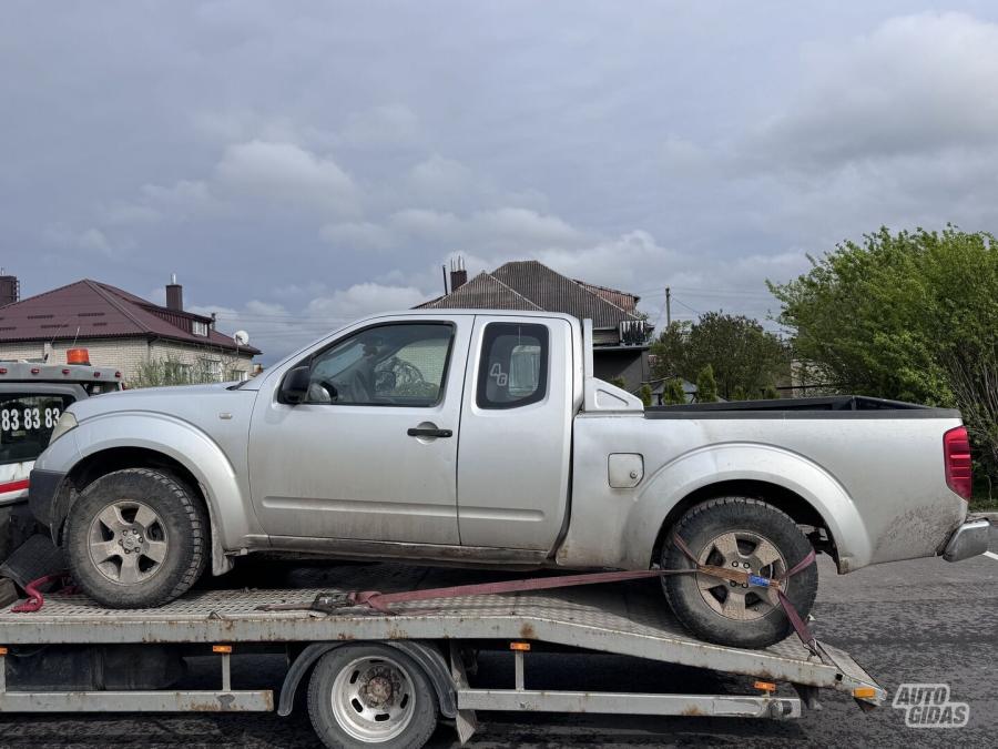 Nissan Navara 2008 Šauļi, ar dzinēja tilpumu 2.50 L un nobraukumu 111 tūkst. km par 2350 €, foto 3 vietnē AUTOMOTO.COM.LV