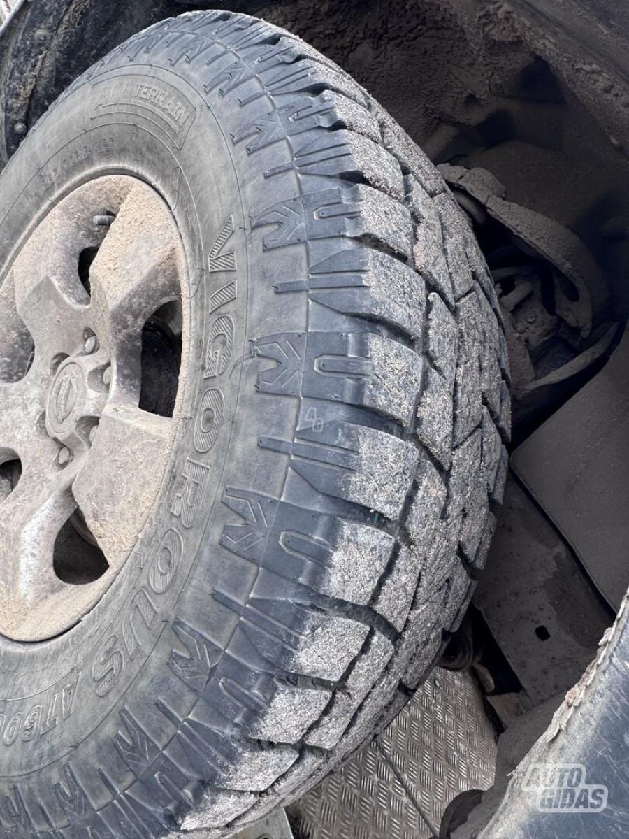 Nissan Navara 2008 Šauļi, ar dzinēja tilpumu 2.50 L un nobraukumu 111 tūkst. km par 2350 €, foto 8 vietnē AUTOMOTO.COM.LV