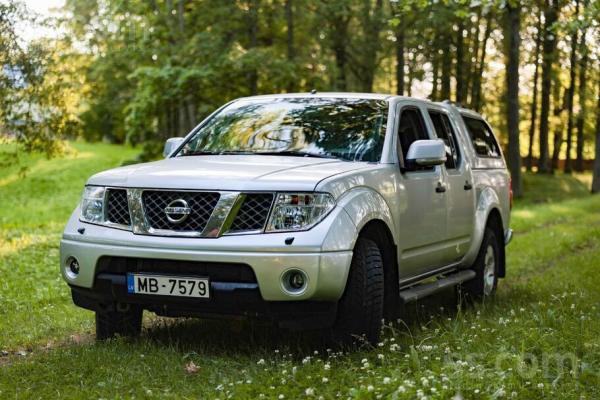 Nissan Navara 2009 Rēzekne, ar dzinēja tilpumu 2.50 L un nobraukumu 345 tūkst. km par 7500 €, foto 6 vietnē AUTOMOTO.COM.LV