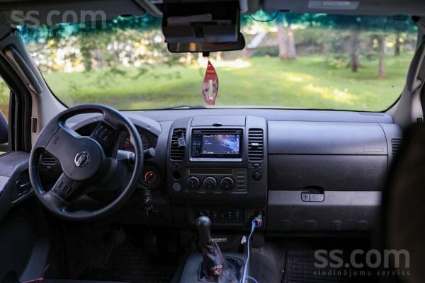 Nissan Navara 2009 Rēzekne, ar dzinēja tilpumu 2.50 L un nobraukumu 345 tūkst. km par 7500 €, foto 7 vietnē AUTOMOTO.COM.LV