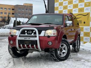 Sarkans Nissan Navara 2004 Šauļi, ar dzinēja tilpumu 2.50 L un nobraukumu 299 tūkst. km par 5600 €, foto  vietnē AUTOMOTO.COM.LV