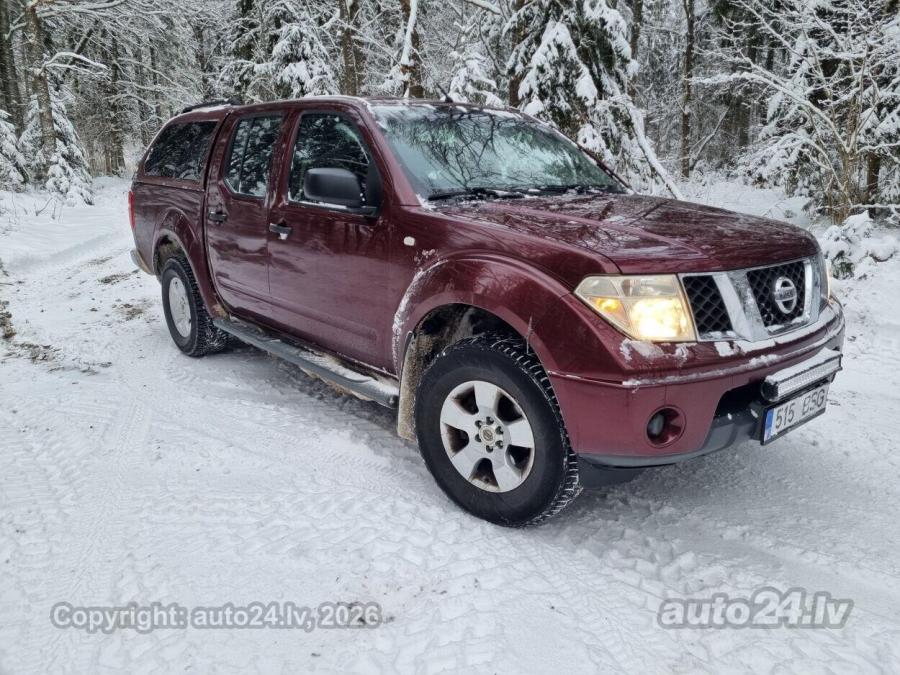 Red Nissan Navara 2007 in Otepaa, with an engine capacity of 2.50 L and mileage of 272 thousand km for 5750 €, photo 4 on AUTOMOTO.COM.LV