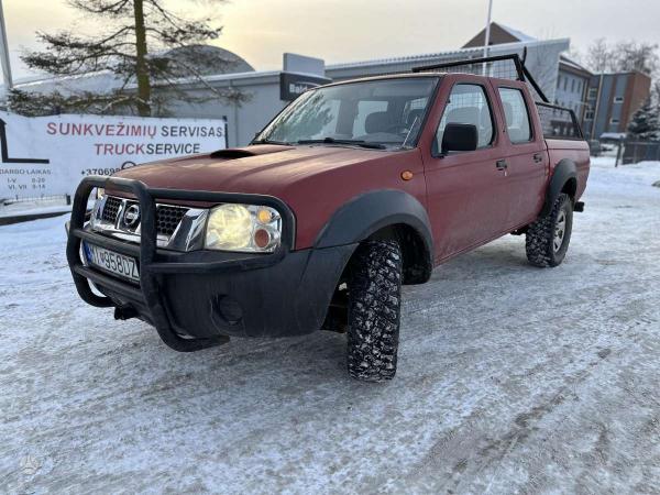 Sarkans Nissan Navara 2003 Marijampole, ar dzinēja tilpumu 2.49 L un nobraukumu 177 tūkst. km par 3699 €, foto 3 vietnē AUTOMOTO.COM.LV