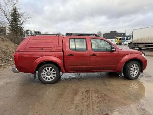 Sarkans Nissan Navara 2012 Kauņa, ar dzinēja tilpumu 2.99 L un nobraukumu 400 tūkst. km par 7900 €, foto 5 vietnē AUTOMOTO.COM.LV