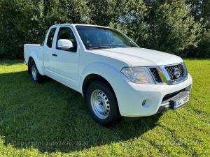 Balts Nissan Navara 2011 Pērnava, ar dzinēja tilpumu 2.50 L un nobraukumu 245 tūkst. km par 7499 €, foto  vietnē AUTOMOTO.COM.LV