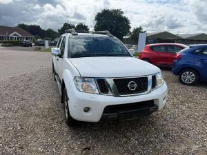 Balts Nissan Navara 2015 Tauragė, ar dzinēja tilpumu 2.50 L un nobraukumu 320 tūkst. km par 6800 €, foto 8 vietnē AUTOMOTO.COM.LV