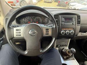 Balts Nissan Navara 2015 Tauragė, ar dzinēja tilpumu 2.50 L un nobraukumu 320 tūkst. km par 6800 €, foto 20 vietnē AUTOMOTO.COM.LV