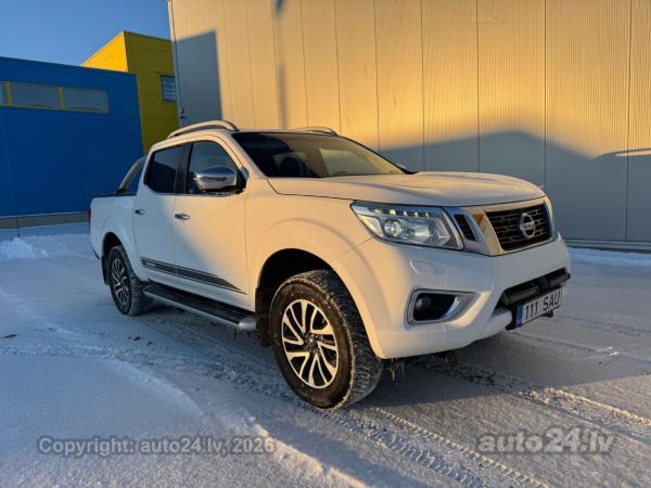 White Nissan Navara 2016 in Tartu, with an engine capacity of 2.40 L and mileage of 241 thousand km for 17900 €, photo 3 on AUTOMOTO.COM.LV