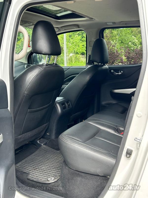 Balts Nissan Navara 2018 Valga, ar dzinēja tilpumu 2.30 L un nobraukumu 349 tūkst. km par 10800 €, foto 9 vietnē AUTOMOTO.COM.LV