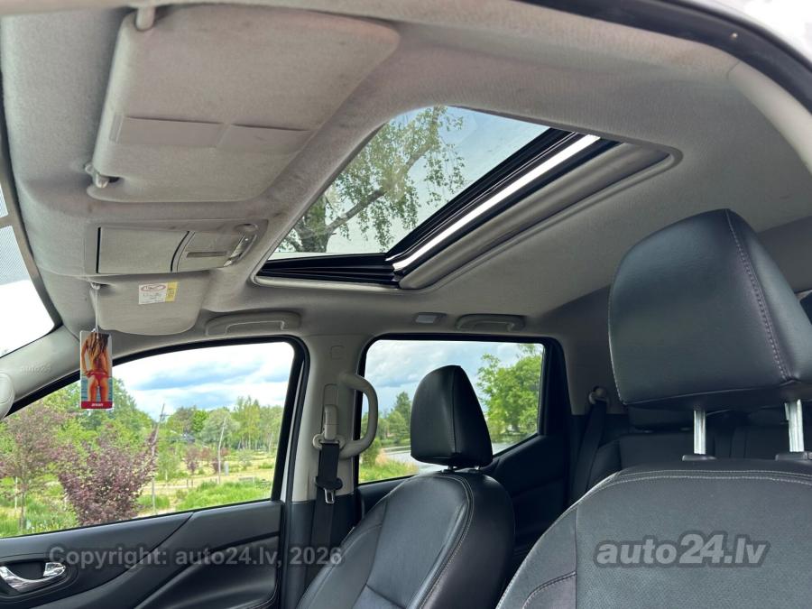 Balts Nissan Navara 2018 Valga, ar dzinēja tilpumu 2.30 L un nobraukumu 349 tūkst. km par 10800 €, foto 14 vietnē AUTOMOTO.COM.LV