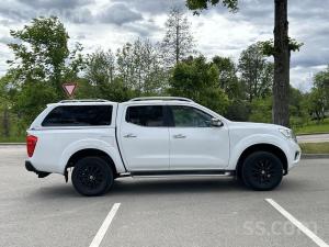 Balts Nissan Navara 2019 Valka, ar dzinēja tilpumu 2.30 L un nobraukumu 350 tūkst. km par 10800 €, foto 6 vietnē AUTOMOTO.COM.LV