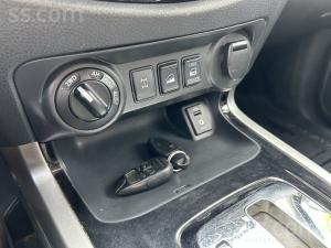 Balts Nissan Navara 2019 Valka, ar dzinēja tilpumu 2.30 L un nobraukumu 350 tūkst. km par 10800 €, foto 19 vietnē AUTOMOTO.COM.LV
