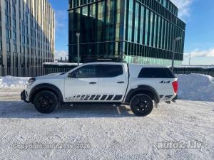White Nissan Navara 2021 in Tallinn, with an engine capacity of 2.30 L and mileage of 74 thousand km for 34990 €, photo 9 on AUTOMOTO.COM.LV