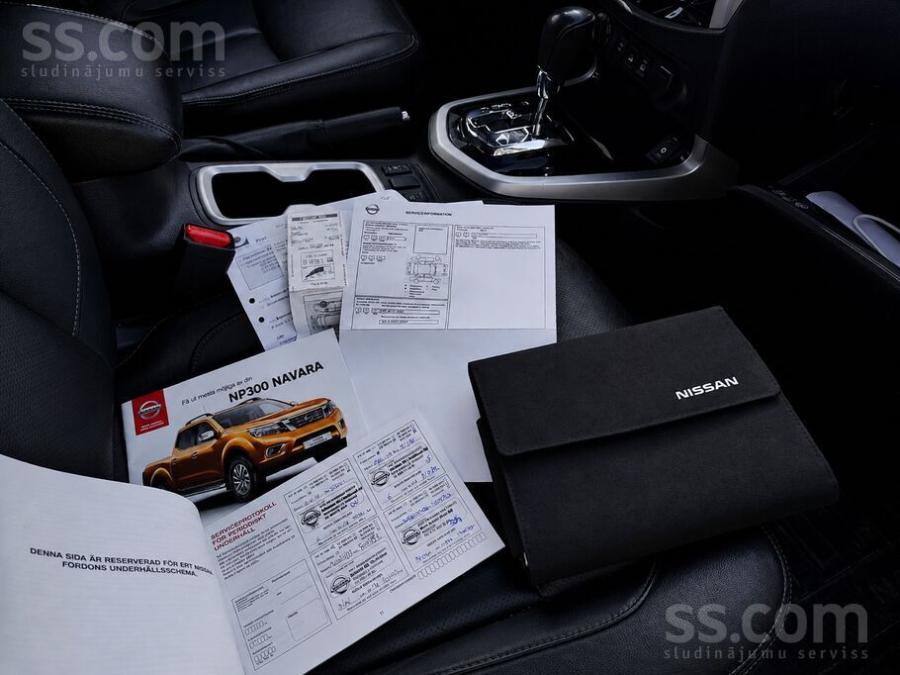 White Nissan Navara 2016 in Rezekne, with an engine capacity of 2.30 L and mileage of 183 thousand km for 17450 €, photo 16 on AUTOMOTO.COM.LV