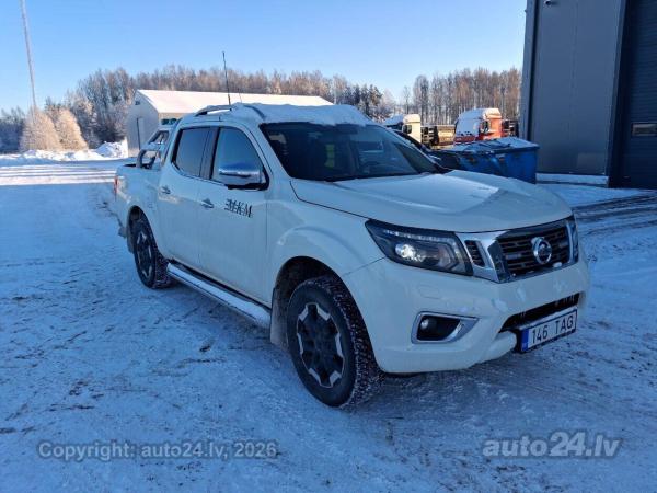 White Nissan Navara 2019 in Parnu, with an engine capacity of 2.30 L and mileage of 293 thousand km for 17500 €, photo 1 on AUTOMOTO.COM.LV