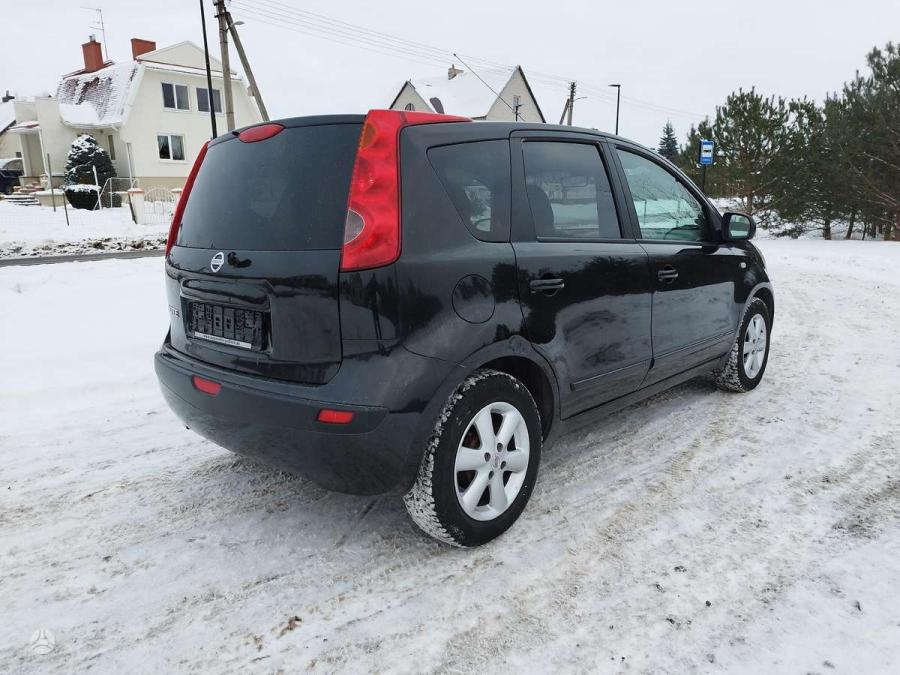 Black Nissan Note 2006 in Alytus, with an engine capacity of 1.60 L and mileage of 260 thousand km for 1950 €, photo 5 on AUTOMOTO.COM.LV