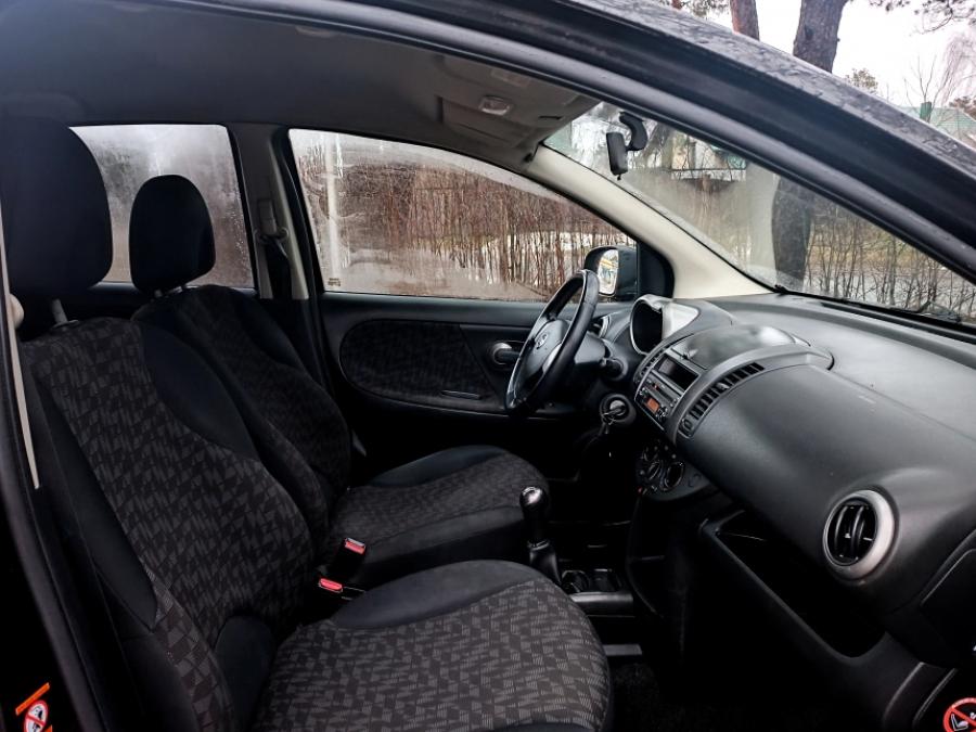 Melns Nissan Note 2006 Rīga, ar dzinēja tilpumu 1.60 L un nobraukumu 228 tūkst. km par 1850 €, foto 5 vietnē AUTOMOTO.COM.LV