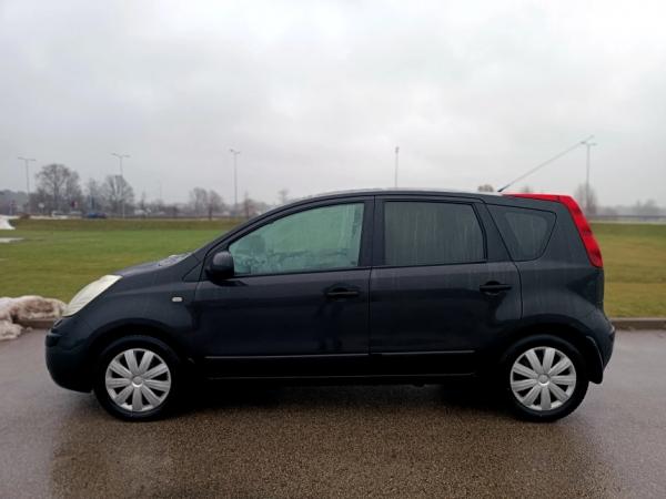 Melns Nissan Note 2006 Rīga, ar dzinēja tilpumu 1.60 L un nobraukumu 228 tūkst. km par 1850 €, foto 9 vietnē AUTOMOTO.COM.LV