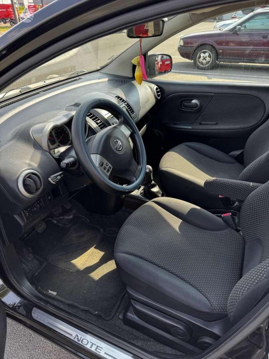 Black Nissan Note 2006 in Vilnius, with an engine capacity of 1.60 L and mileage of 172 thousand km for 1750 €, photo 12 on AUTOMOTO.COM.LV