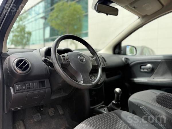 Black Nissan Note 2006 in Riga, with an engine capacity of 1.40 L and mileage of 0 thousand km for 2500 €, photo 3 on AUTOMOTO.COM.LV